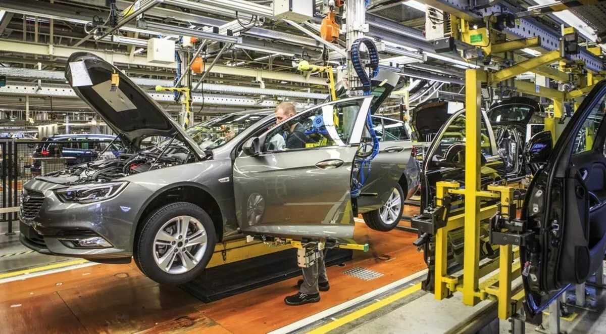 Yeni nesil Opel Insignia'nın seri üretimi başladı 36652_4