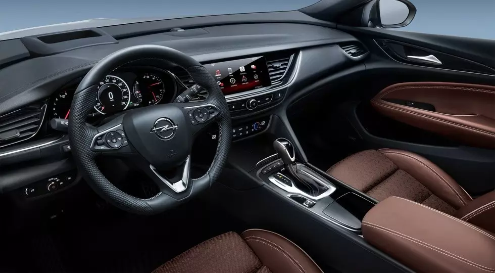ახალი თაობის Opel Insignia- ის სერიული წარმოება დაიწყო 36652_8