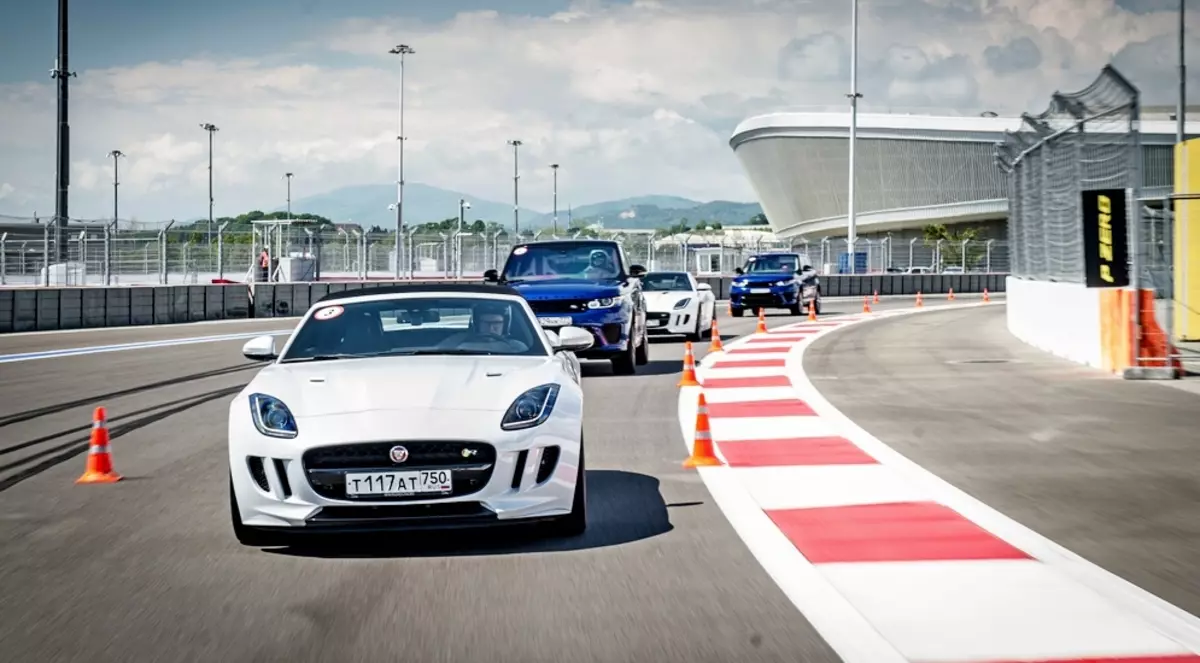 Test Jaguar F-Type AWD eta Range Rover Sport Svr sochi errepidean: sute txikia 36700_23