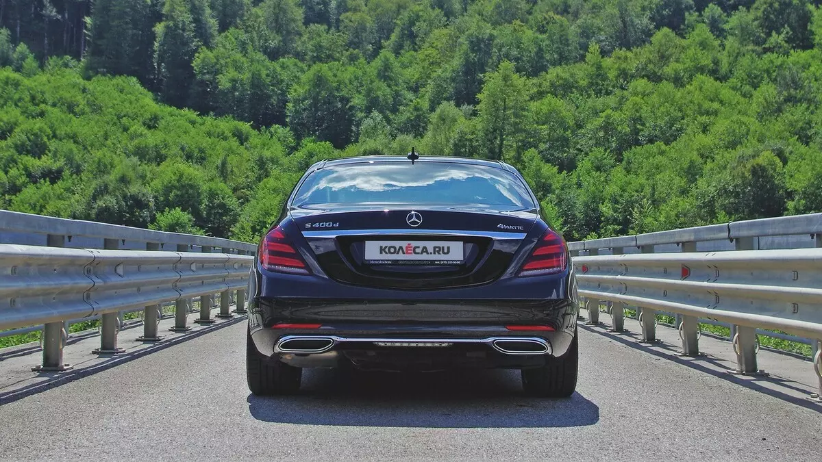 Üç Torks: Test sürücüsü Restyling Mercedes S-Klasses W222 36728_2