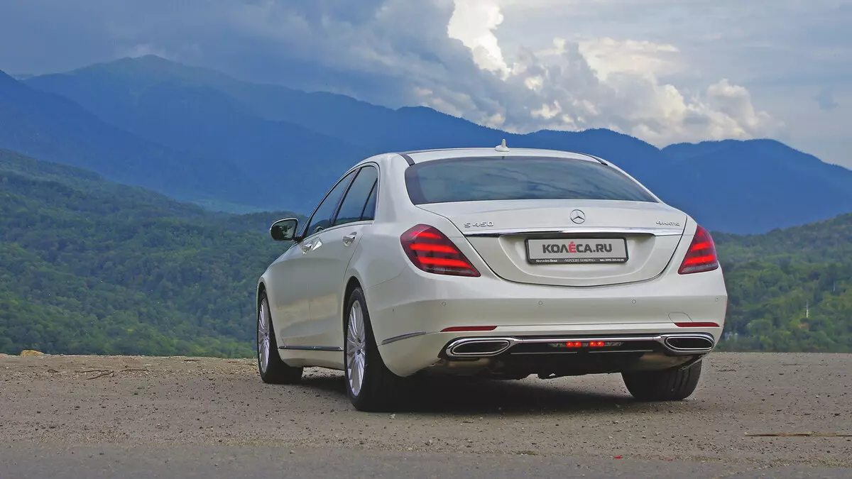 Üç Torks: Test sürücüsü Restyling Mercedes S-Klasses W222 36728_37