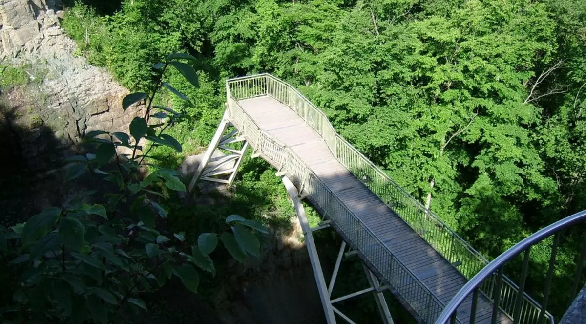 Avtotur sabtu minggu: curug baltic, Taman Romance Park Eliseev sareng Yoevi 367_32