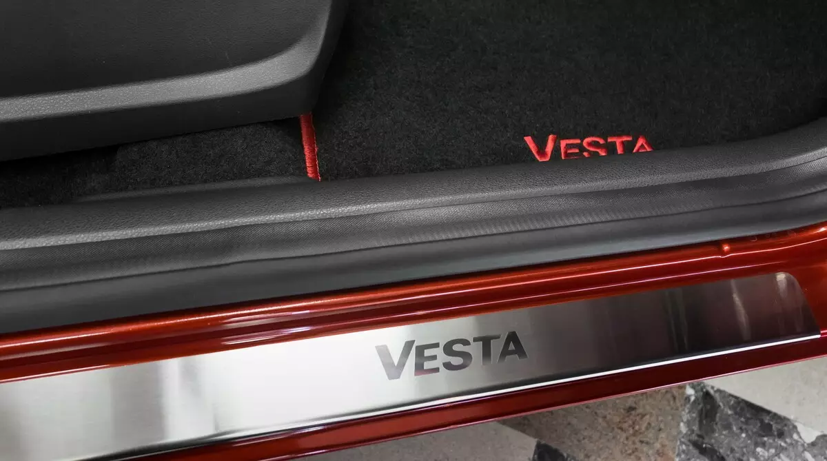 Avtovaz اعلام کرد که 50 سالگرد با مصاحبه های ویژه Lada Vesta و Lada Xray 36808_8