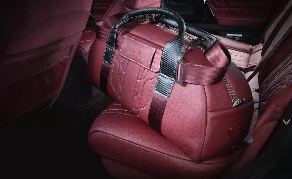 Vilner apresentou o interior para o Toyota Land Cruiser com base em assentos da BMW E60 36817_6