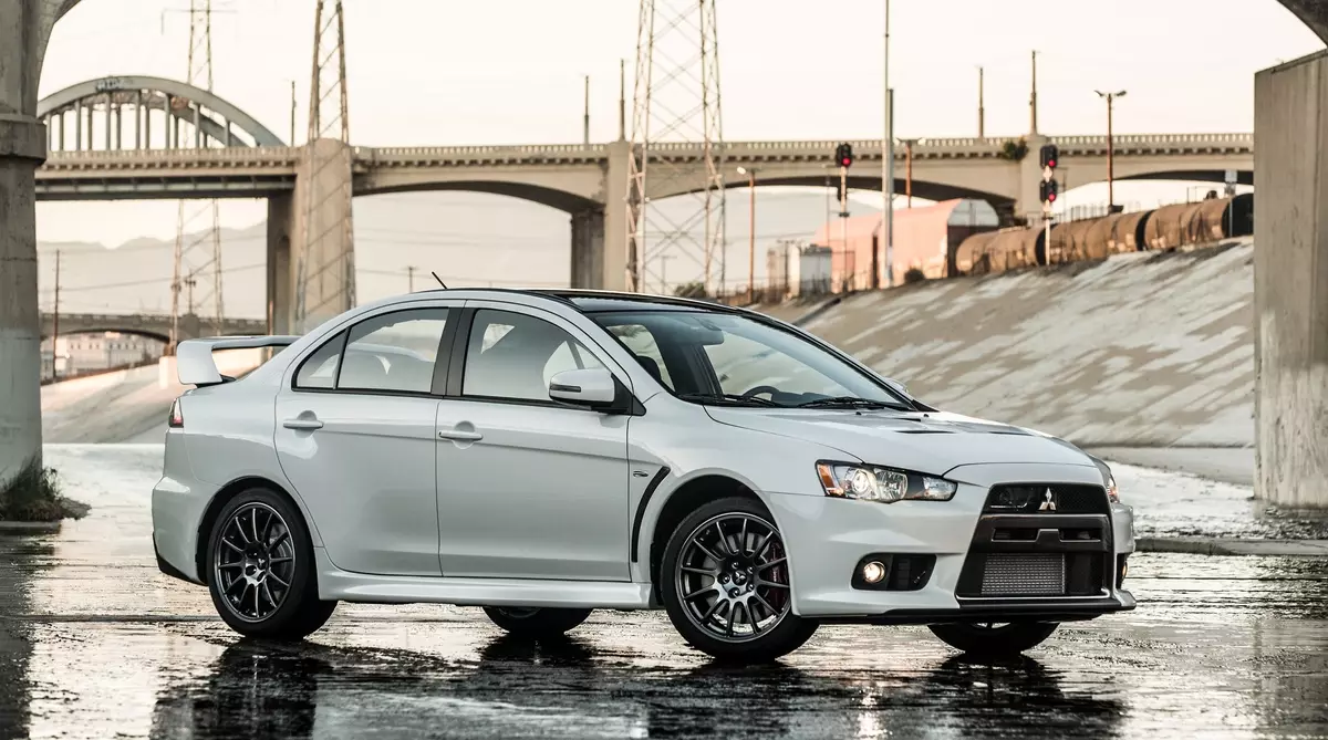 Mitsubishi Lancer Evolution กล่าวว่าลาก่อนแฟน ๆ ของรุ่นสุดท้ายของรุ่นสุดท้าย 36851_1