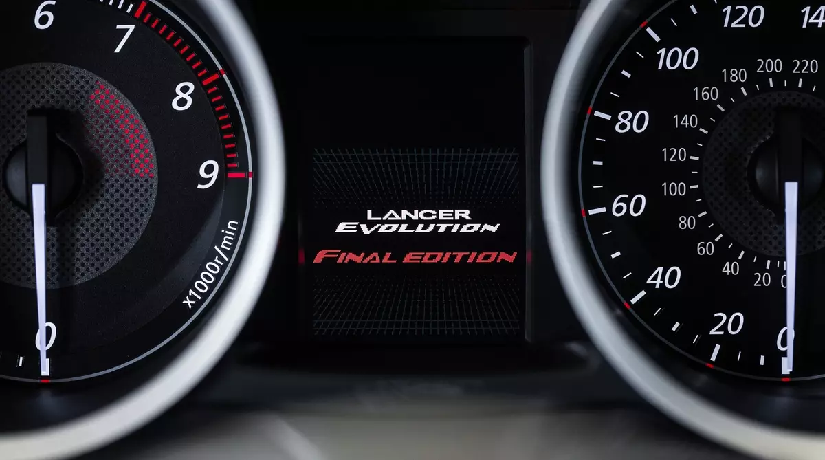 Mitsubishi Lancer Evolution กล่าวว่าลาก่อนแฟน ๆ ของรุ่นสุดท้ายของรุ่นสุดท้าย 36851_12