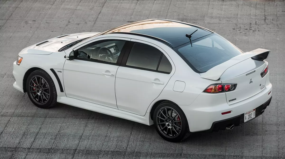 Mitsubishi Lancer Evolution spune la revedere fanilor unei versiuni limitate a ediției finale 36851_4