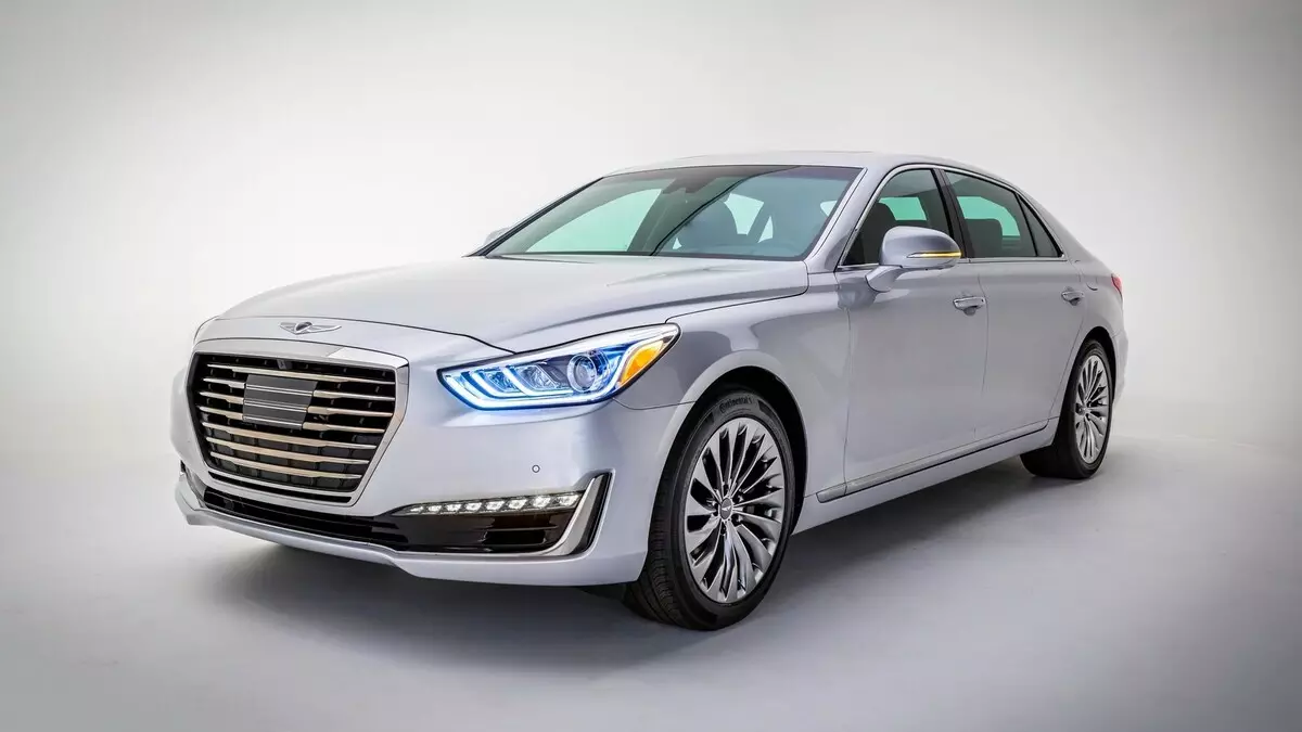 Genesis G90.