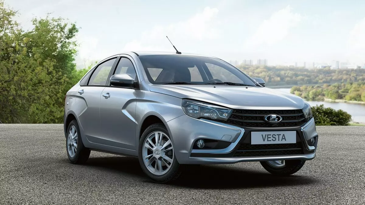 Lada Vesta కొత్త టాప్-ఎండ్ కాన్ఫిగరేషన్ మరియు 