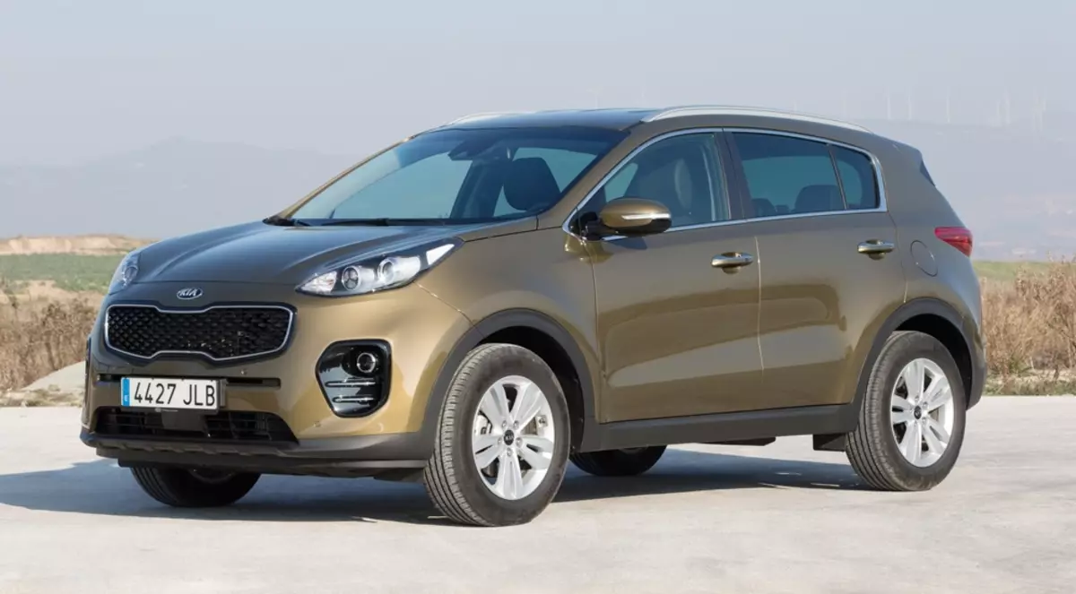 Nomitaj rusaj prezoj kaj agordo Kia Sportage Nova generacio 37031_1