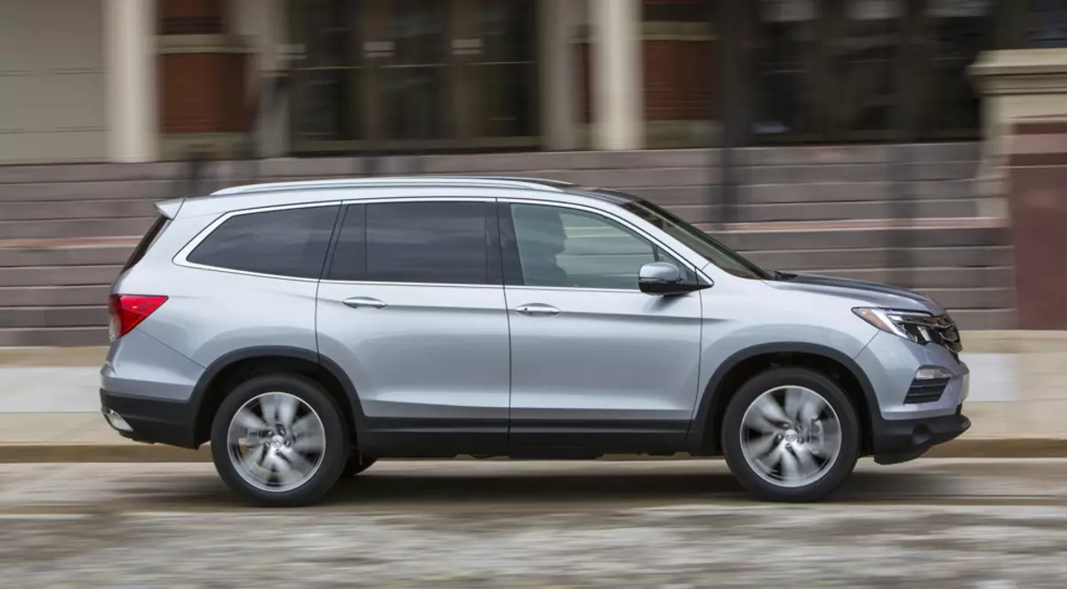 Honda Pilot Venäjälle: myynnin aika ja laitteiden tiedot 37032_2