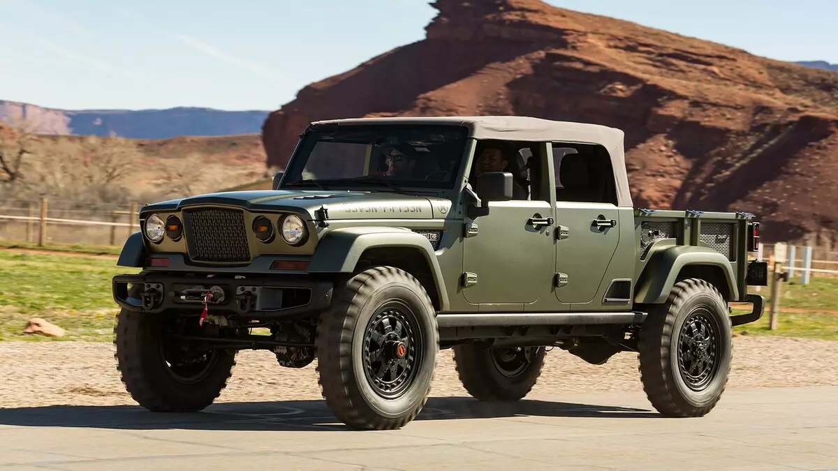 En la foto: Jeep Crew Chief 715 Concept