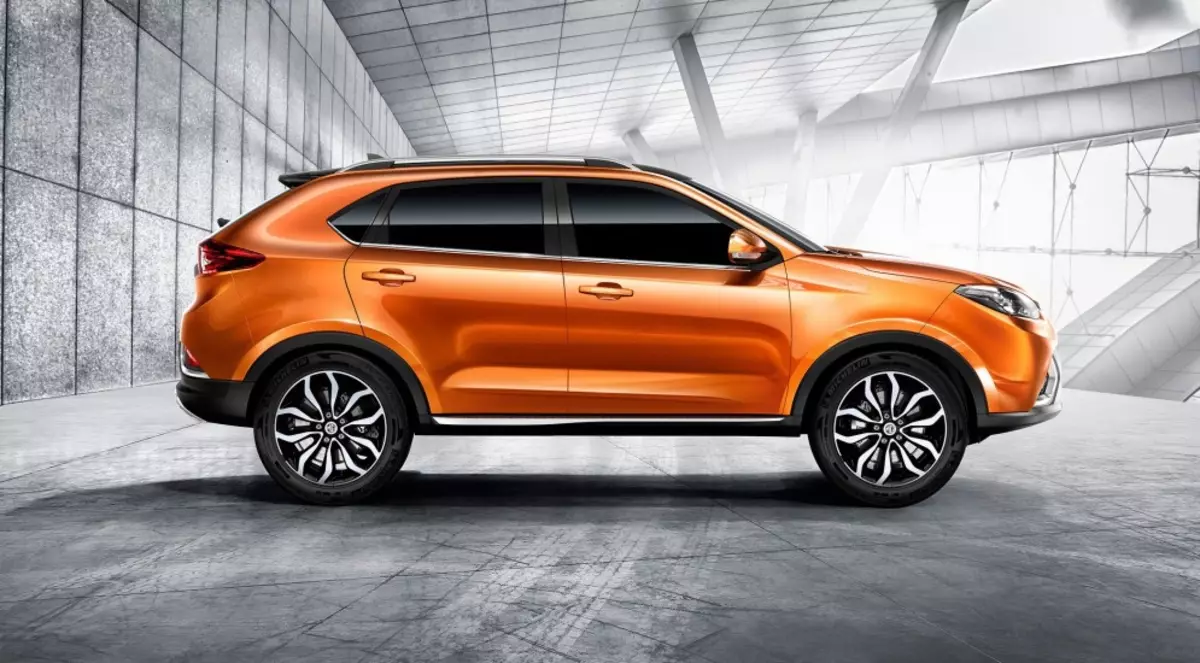 MG публикува първите снимки на състезател на Nissan Qashqai 3723_8