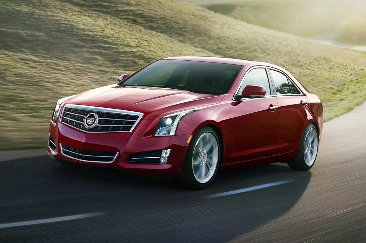 Cadillac Model Range bütçe geçit ve sedan ile doldurulabilir 3730_1