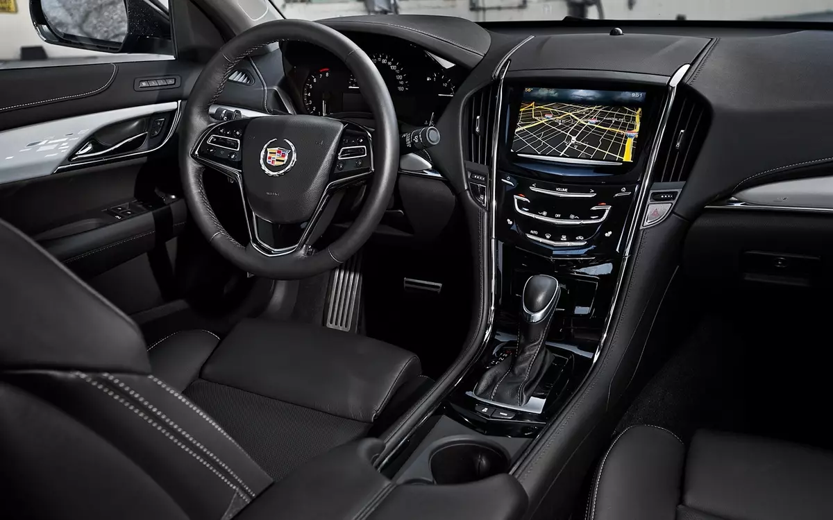 Cadillac Model Range bütçe geçit ve sedan ile doldurulabilir 3730_3