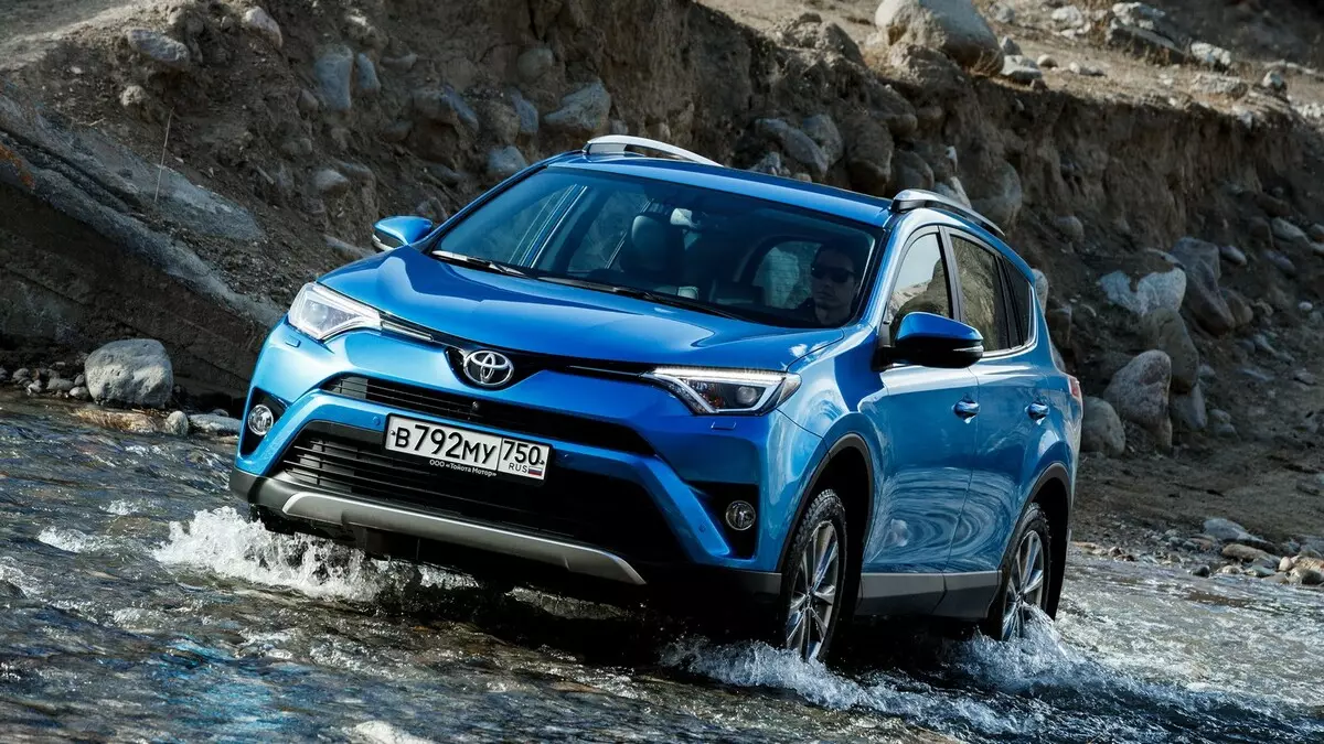 Toyota RAV4.