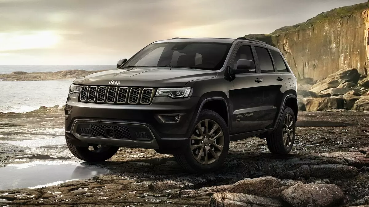 O Jeep Compass następca Dowiesz się bardzo szybko: Wywiad z CEO FCA RUS Christoph Bertschchini 37503_9