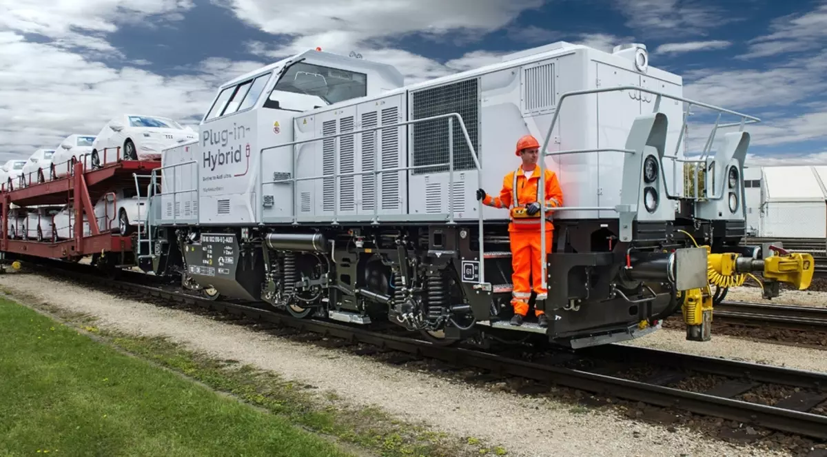 Audi hired a hybrid locomotive 37515_4