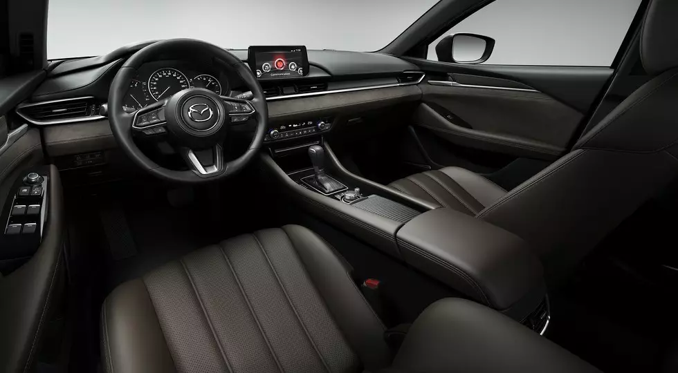 ពិព័រណ៍ Motor Motor ឆ្នាំ 2018 ថ្មី Mazda6 2
