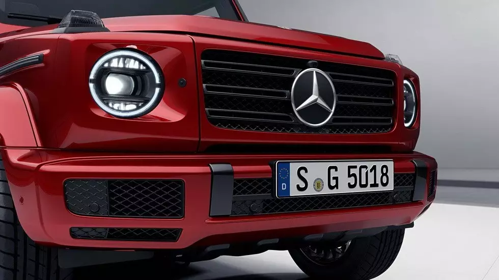 Mercedes-Benz G-class အသစ်သည် 