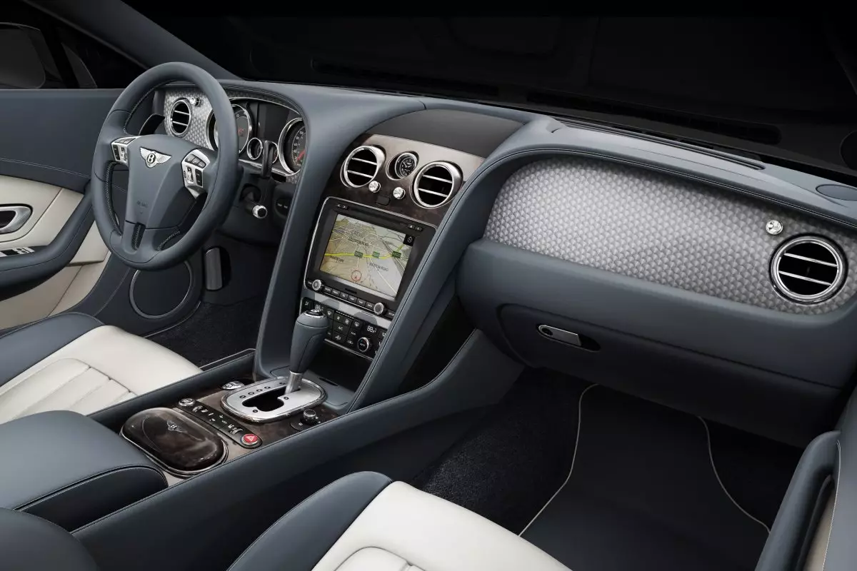 Bentley Continental GT V8: Interior