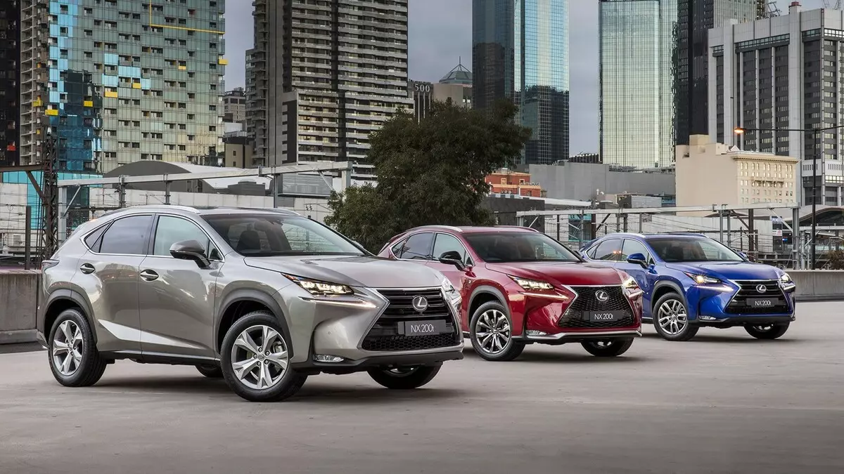 2015 Lexus NX 200T (L a R) Esports de luxe, esport i luxe