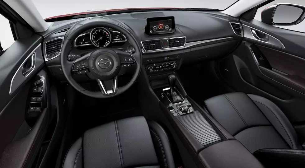 Peniaga Rusia menerima pesanan untuk Mazda3 baru. Harga yang diketahui. 37644_4