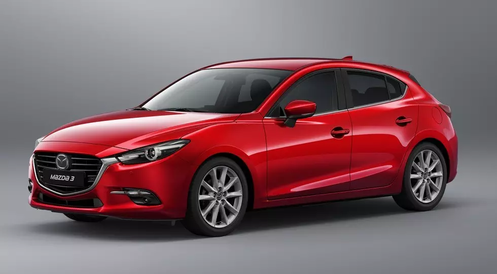 Peniaga Rusia menerima pesanan untuk Mazda3 baru. Harga yang diketahui. 37644_5