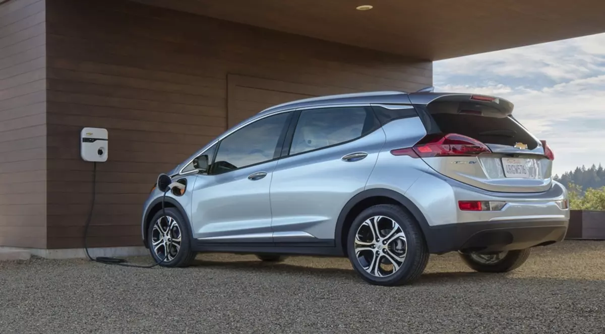 Serial Chevrolet Bolt Ev ihagarariwe kumugaragaro 37660_4