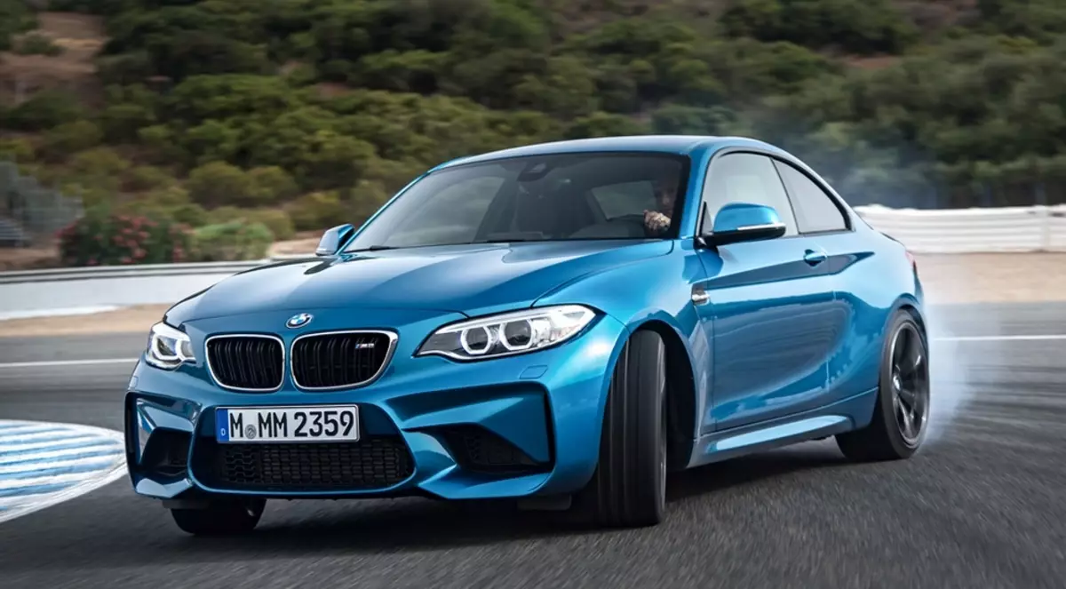 BMW_M2_coupe_252.jpeg.