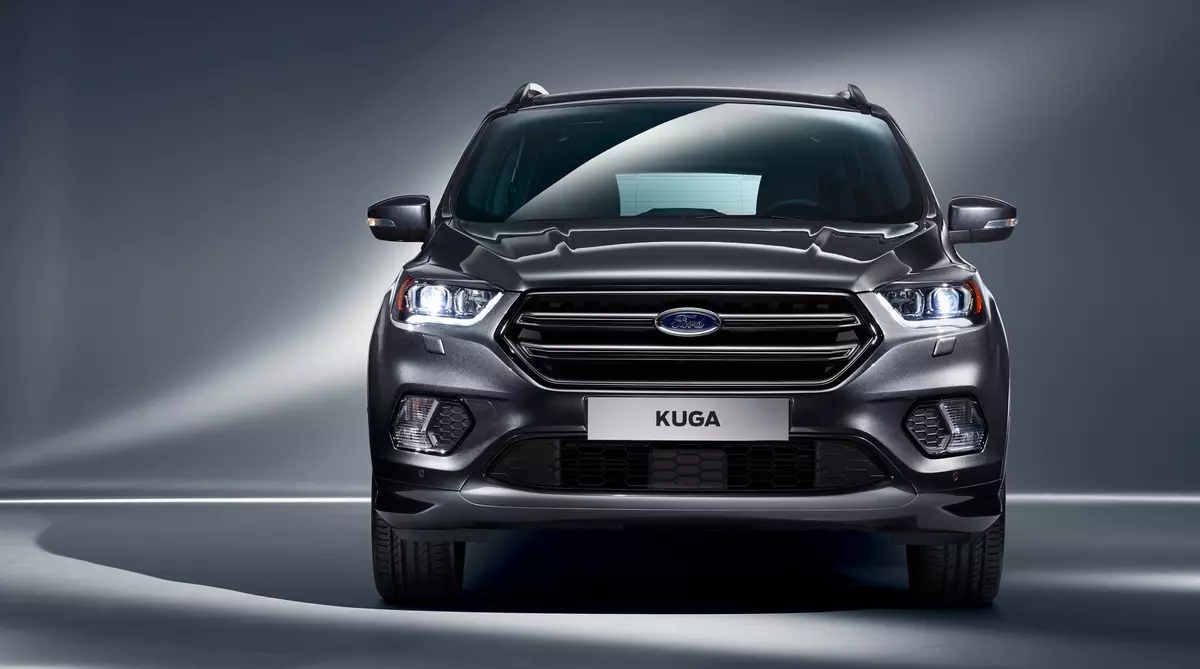 Ford Kuga '6 te montre yon nouvo 