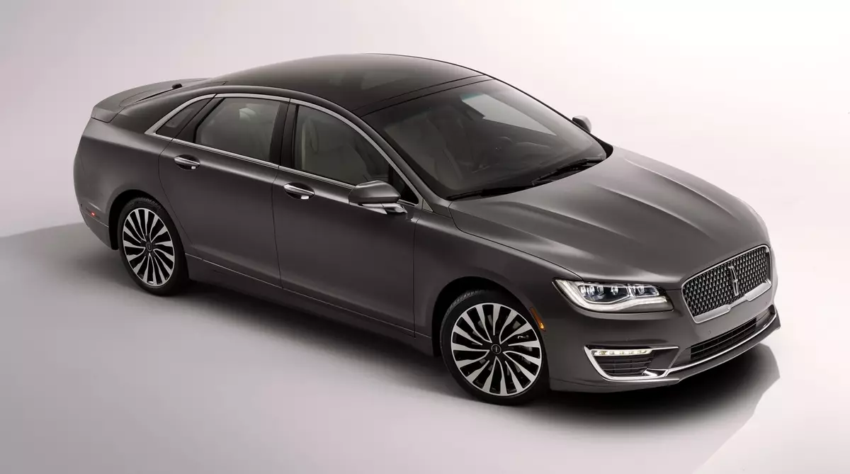 Lincoln MKZ selepas kemas kini menerima enjin baru 37925_4