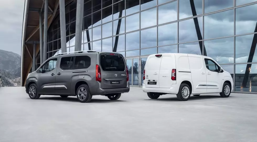 Citroen Berlingo மற்றும் Peugeot Rifter மற்றொரு இரட்டை தோன்றினார் - இப்போது டொயோட்டா 38030_16