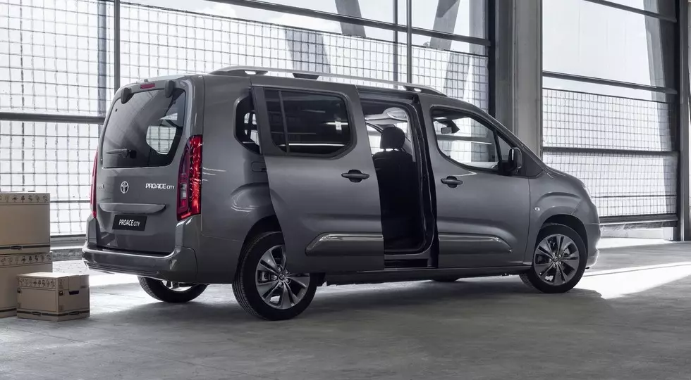 Citroen Berlingo மற்றும் Peugeot Rifter மற்றொரு இரட்டை தோன்றினார் - இப்போது டொயோட்டா 38030_3