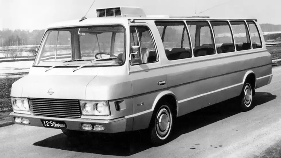 Greške mladih: Zašto minibus Zul nije postao masivan 38111_18