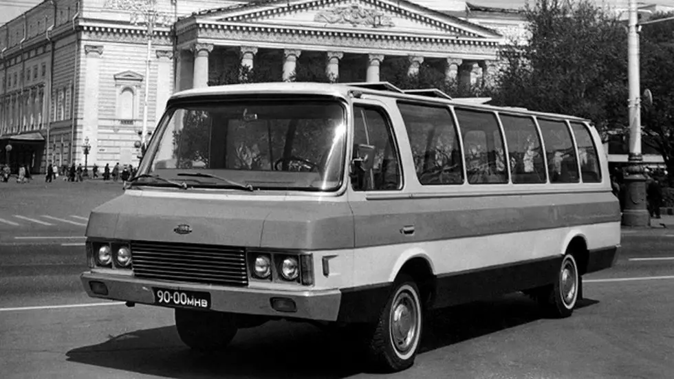 Greške mladih: Zašto minibus Zul nije postao masivan 38111_28