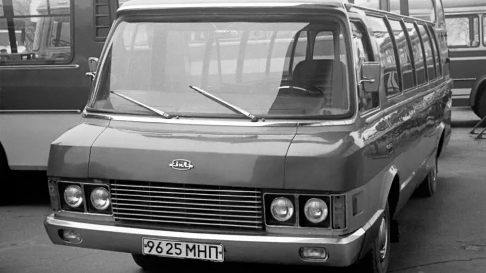 Greške mladih: Zašto minibus Zul nije postao masivan 38111_39