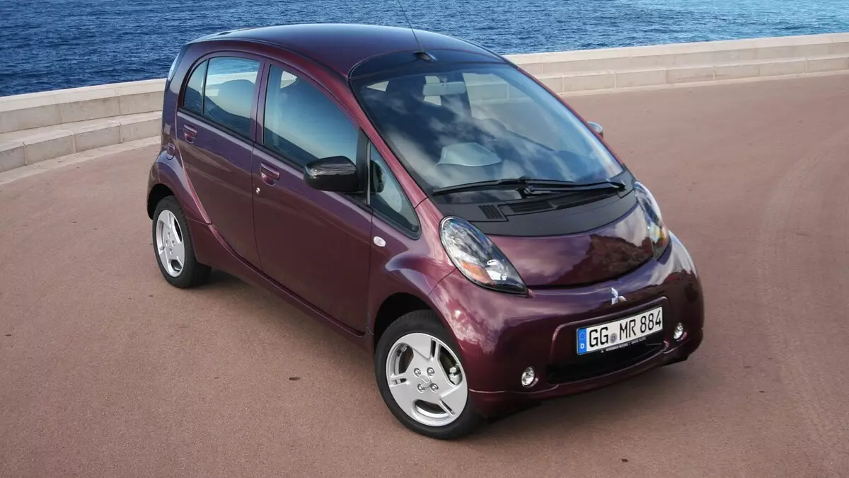 Суретте: Mitsubishi I-Miev