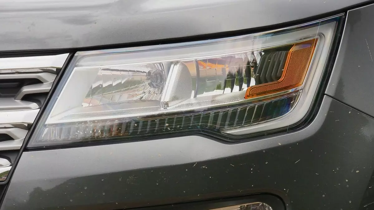 Ford Explorer Headlight