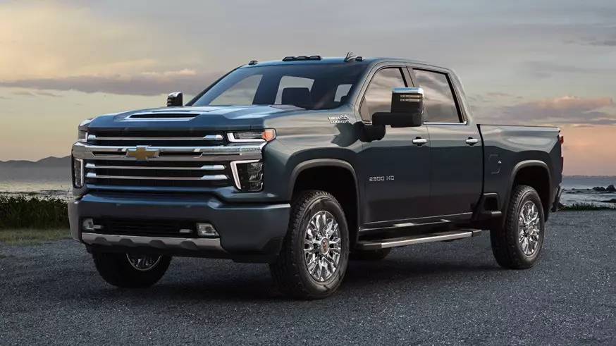 În fotografie: Chevrolet Silverado HD (țară înaltă)