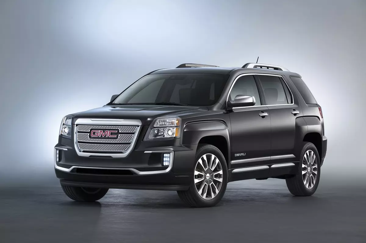 2016-GMC-Terren-Denali-001.jpg