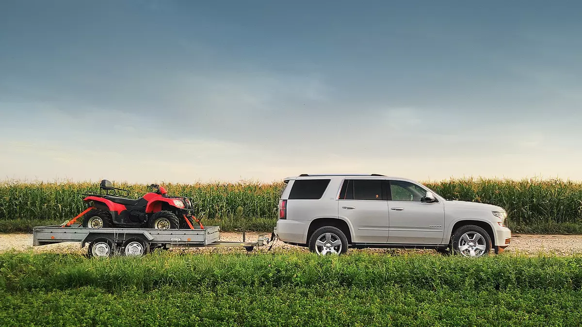 Και camper επιπλέον: δοκιμή οδήγησης chevrolet tahoe ltz με ένα ρυμουλκούμενο 38563_24