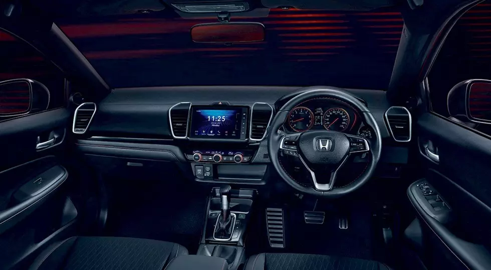 «Народний» седан Honda змінив покоління: тепер з «турботройкой», є версія «під спорт» 38568_9