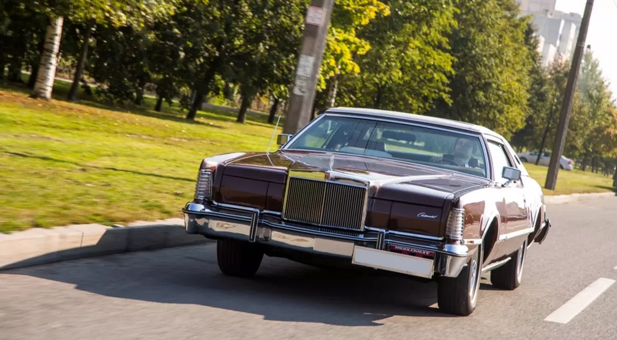 Тест драйв Lincoln Continental Mark IV: Диван демокрация 38716_47