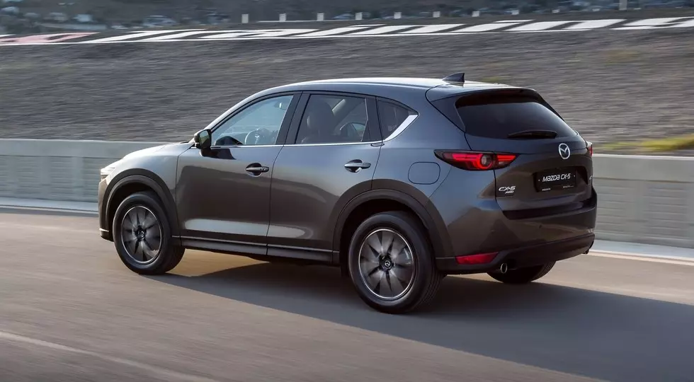 Baru Cross Mazda CX-5 untuk Rusia: Mula Jualan, Peralatan dan Harga 38730_11