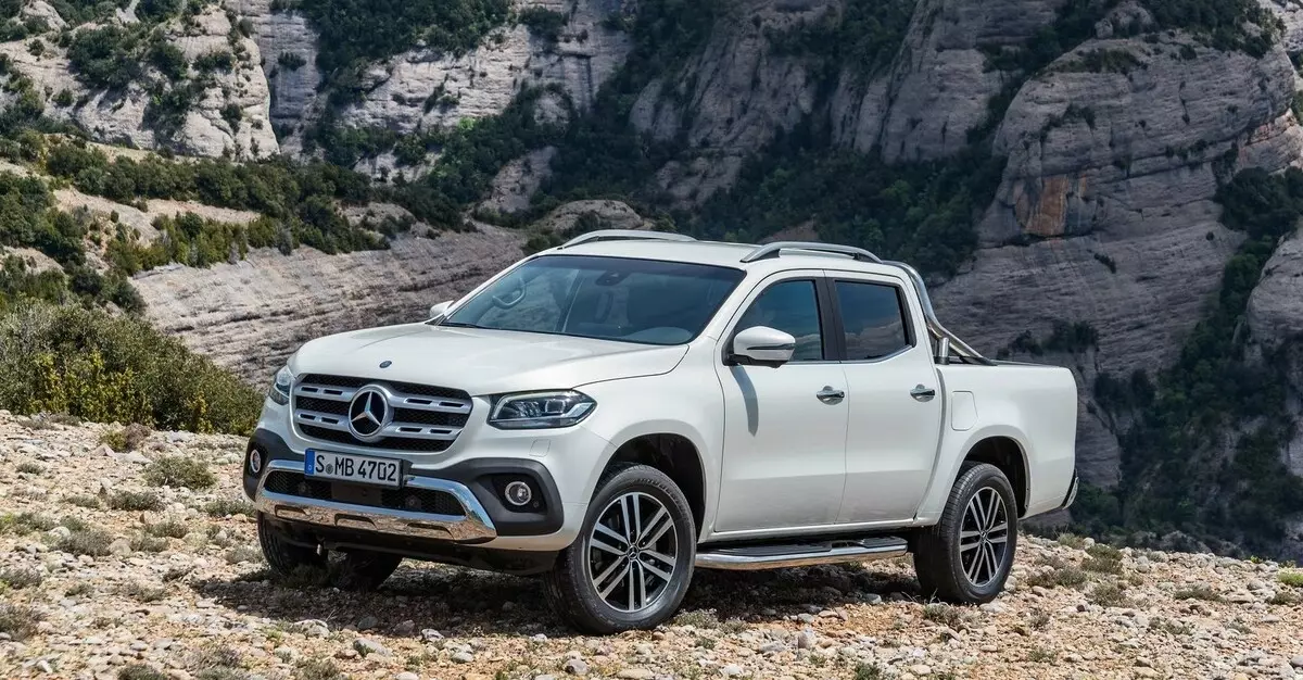 Profion Pickup Cyntaf Mercedes-Benz X-Dosbarth: Seddi anghyfforddus a phlastig caled yn y salon 38836_1