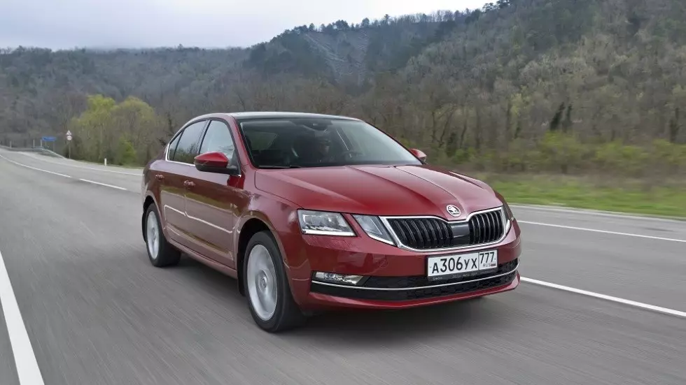 Skoda Octavia ။