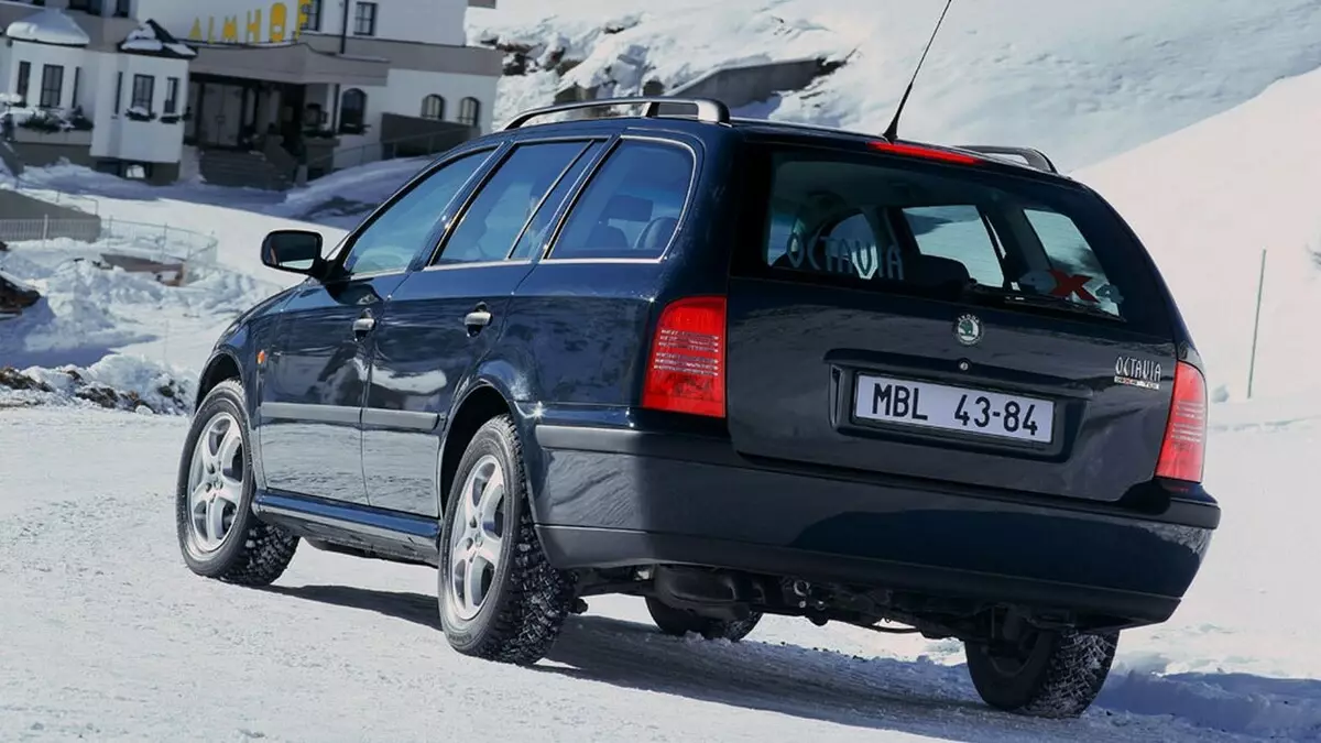 ஆக்டவியா மூத்த: அபிவிருத்தி வரலாறு மற்றும் ஜேர்மன் டிரெயில் škoda Octavia i 38917_45