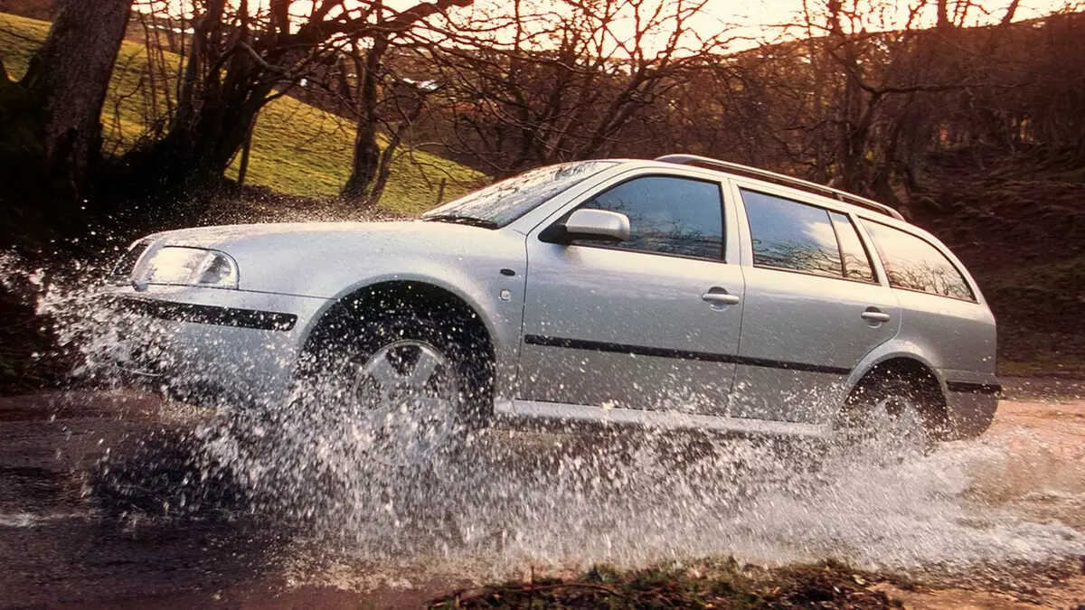 ஆக்டவியா மூத்த: அபிவிருத்தி வரலாறு மற்றும் ஜேர்மன் டிரெயில் škoda Octavia i 38917_46