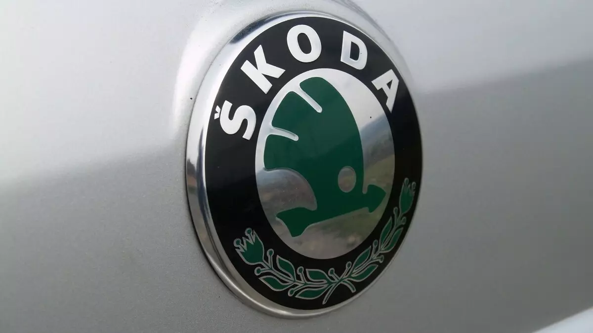 ஆக்டவியா மூத்த: அபிவிருத்தி வரலாறு மற்றும் ஜேர்மன் டிரெயில் škoda Octavia i 38917_54